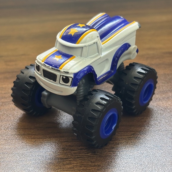 Mattel | Toys | Blaze And The Monster Machines Darington Truck Vehicle ...